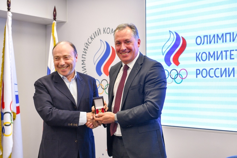 Russian Olympic Committee makes special award to UIPM Vice President ...